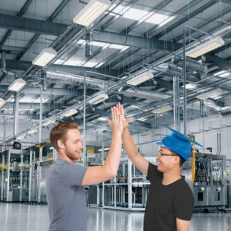 Worldwide training offer - Mensch und Automation